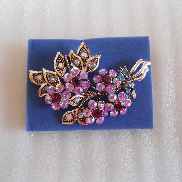 Avon | Jewelry | Vintage Avon Sparkling Flower Pin 13 | Poshmark